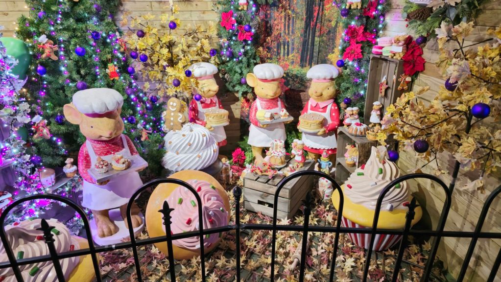 Santa's Woodland Walk Display - Keydell Nurseries